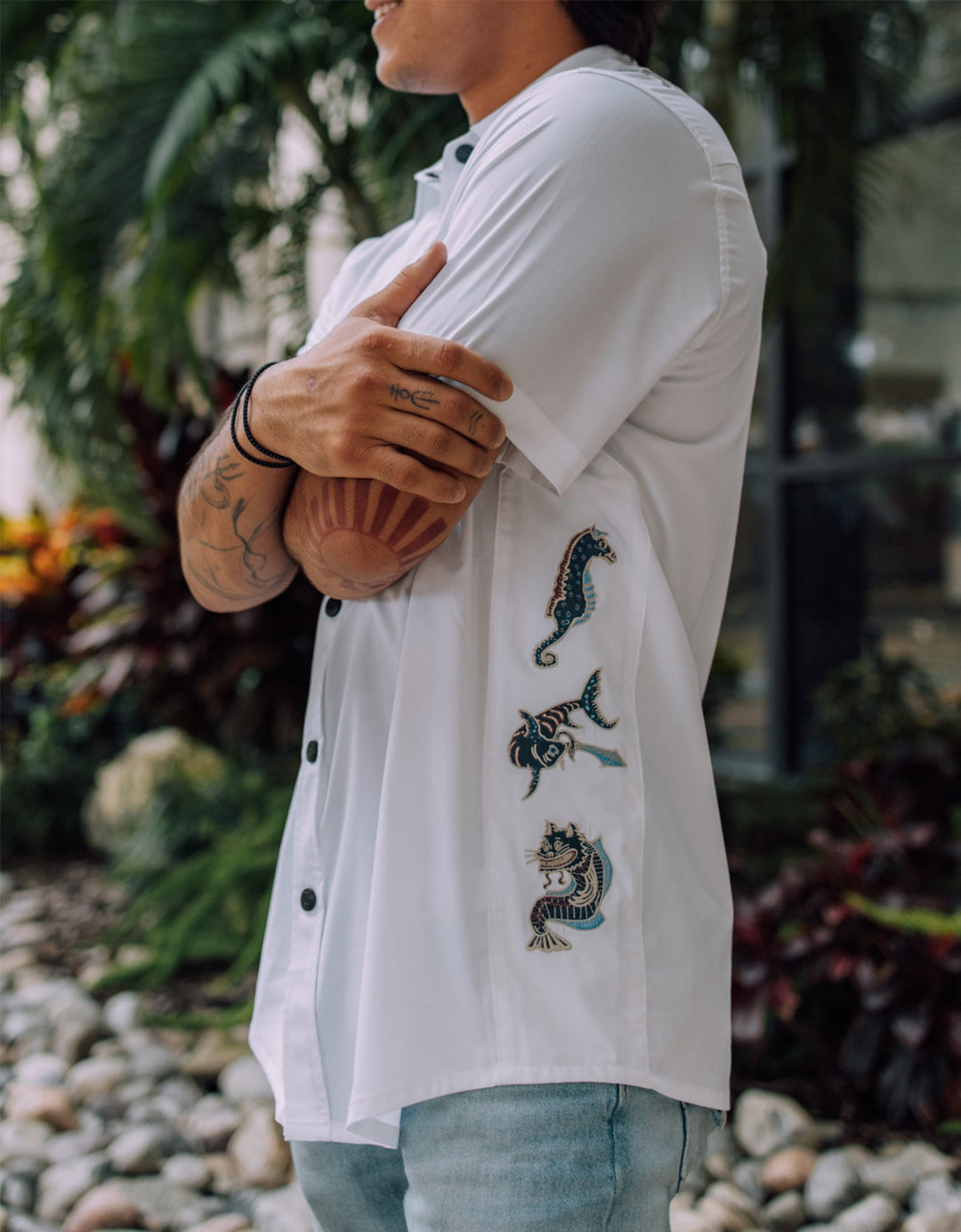 Split Personalities Dissident Snapshirt – Bajallama